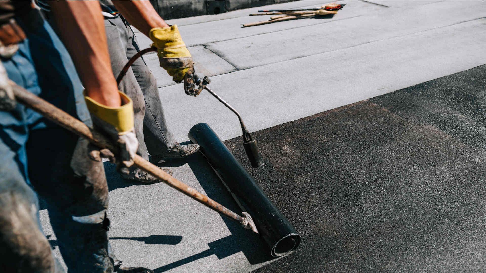 What is an asphalt roof? | INSTANT ROOFER